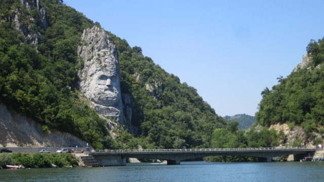 Đerdap: Šta povezuje Decebalovu glavu, Trajanov most, tablu i elektranu ...